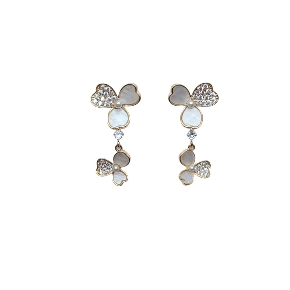 Clover Simulated Pearl Earrings – CHOMEL