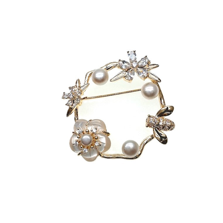 Flower Mother Of Pearl & Freshwater Pearl Brooch – CHOMEL